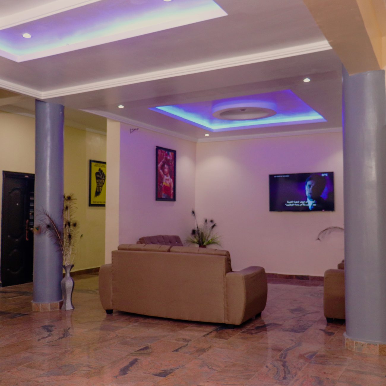 Main Home - Tazu Luxury Hotel & Suites